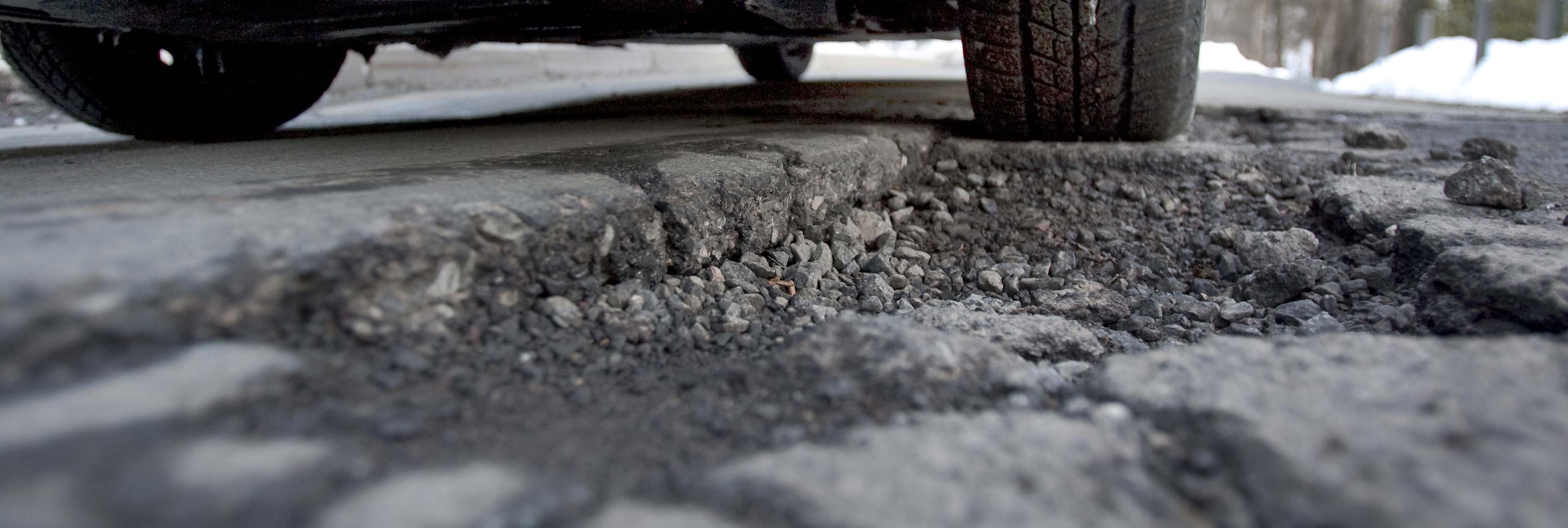Does Hitting a Pothole Damage Tires or Suspension? - Les Schwab